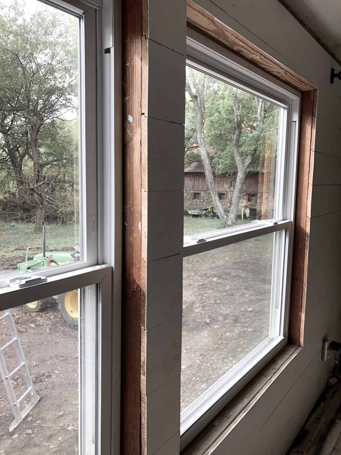 Simple Farmhouse Style Window Trim - Rocky Hedge Farm