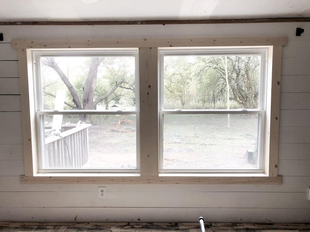 Simple Farmhouse Style Window Trim - Rocky Hedge Farm