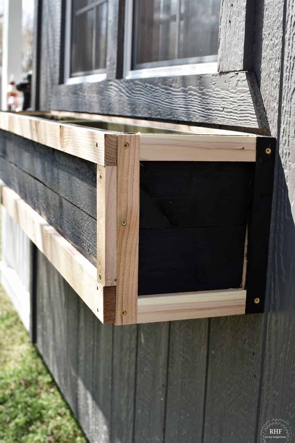 DIY Simple Window Box Planter - Rocky Hedge Farm
